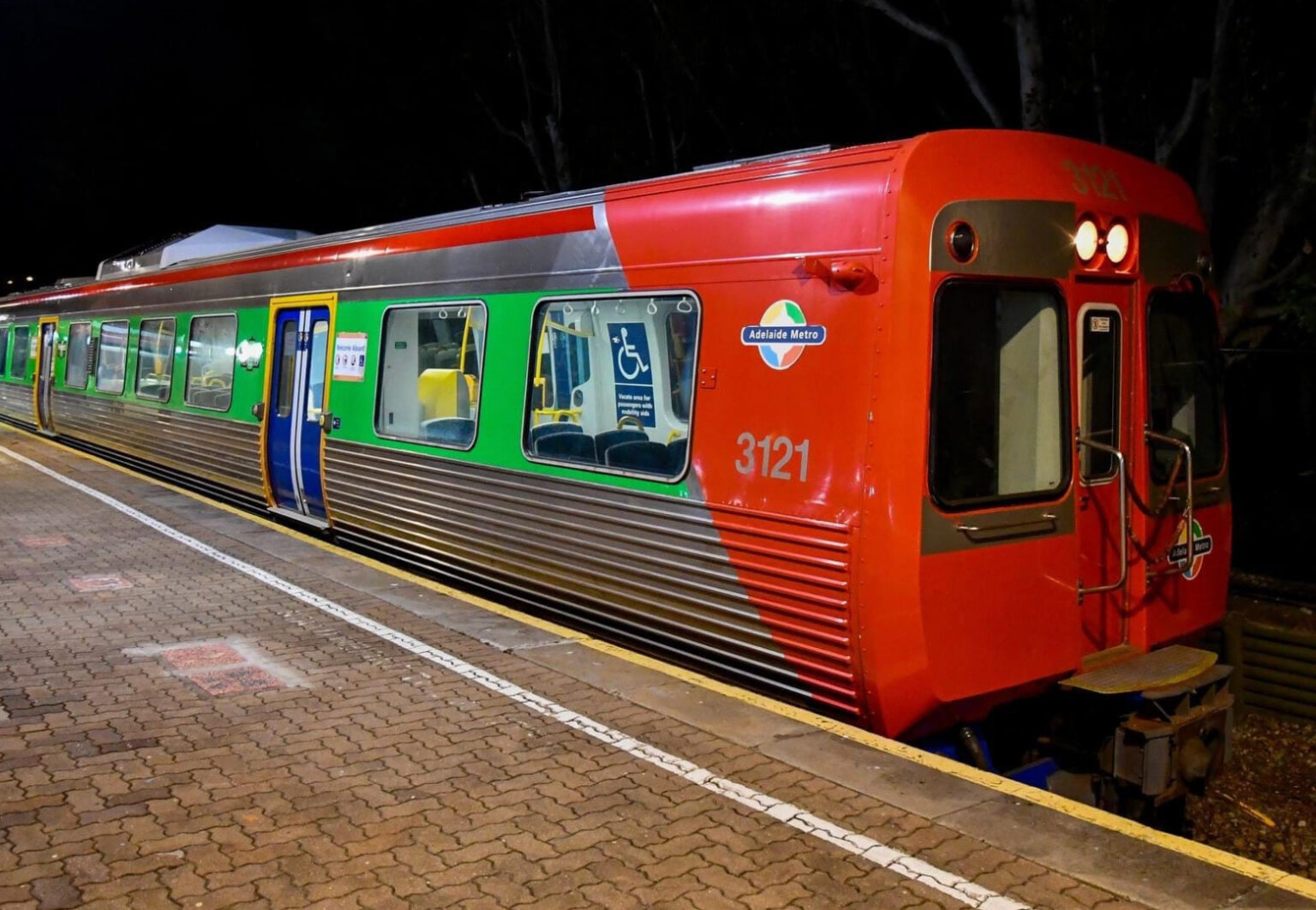Adelaide debuts new hybrid train - Inside State Government